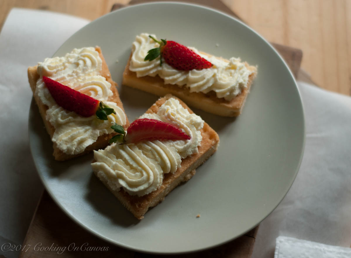 shortbread-cream-strawberries – Cooking On Canvas